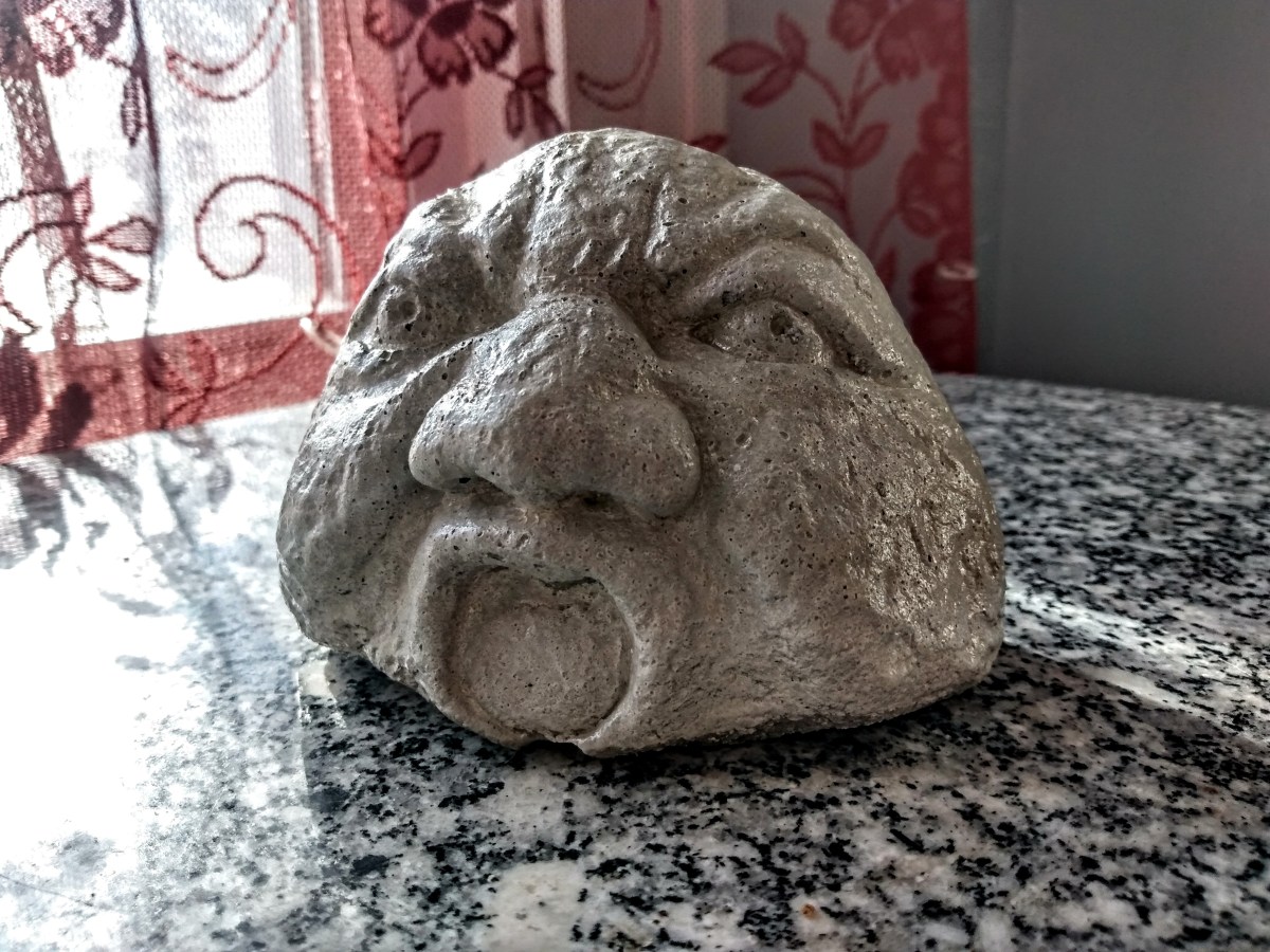 Angry Rock Face – Daniel's Creeptorium